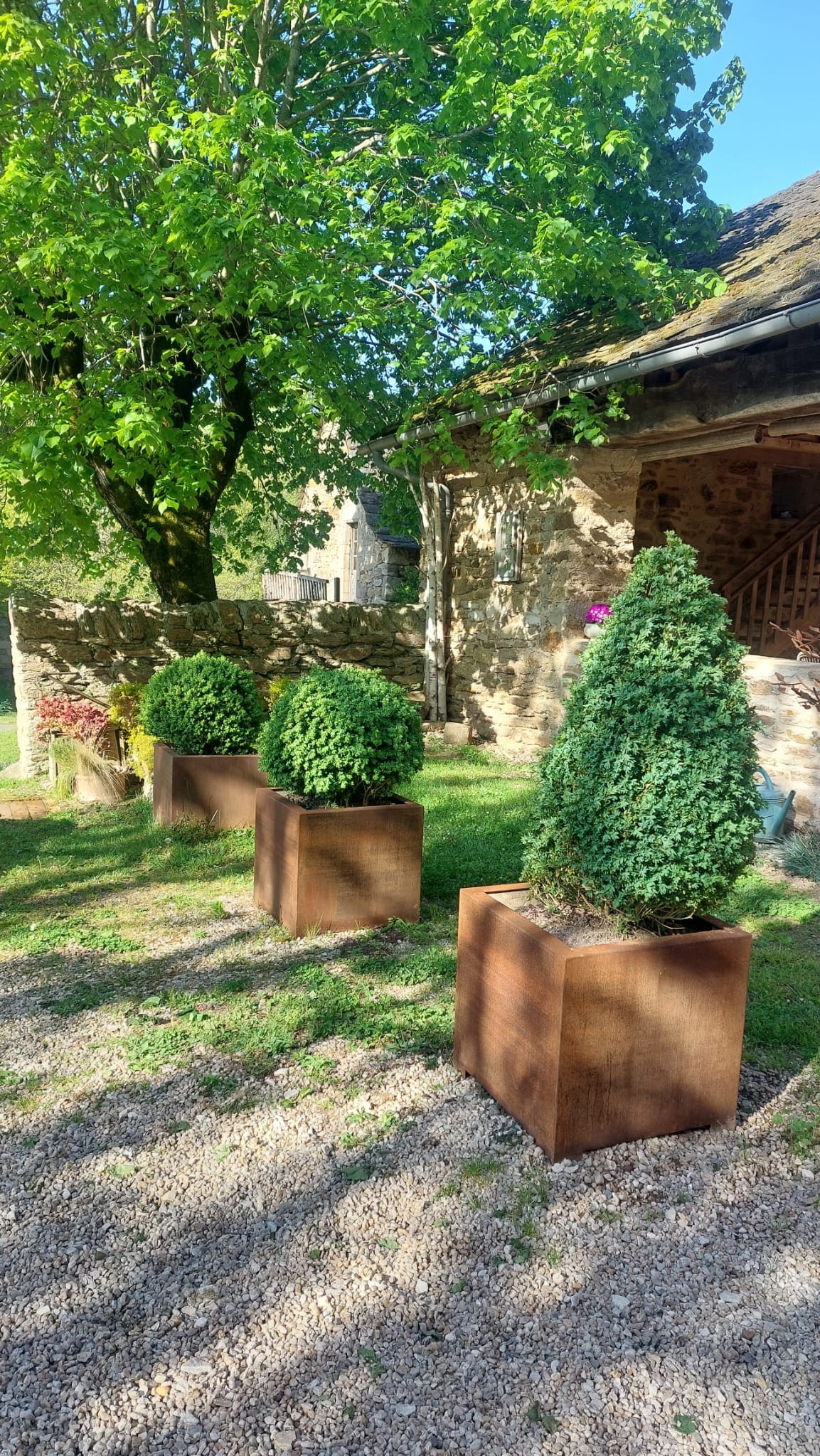 Bacs de plantation en acier : durabilité et esthétisme sur mesure