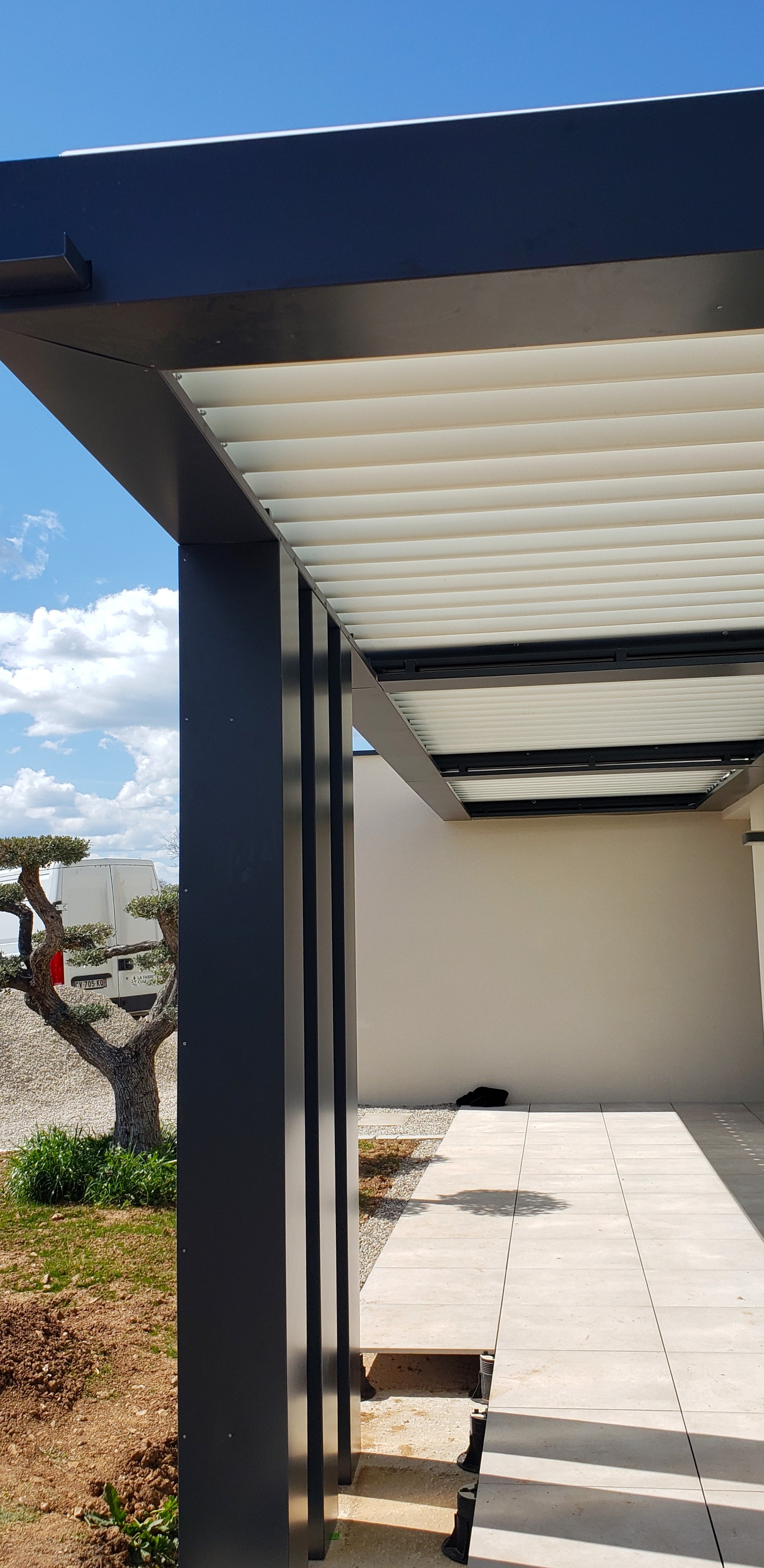Bioclimatic pergola